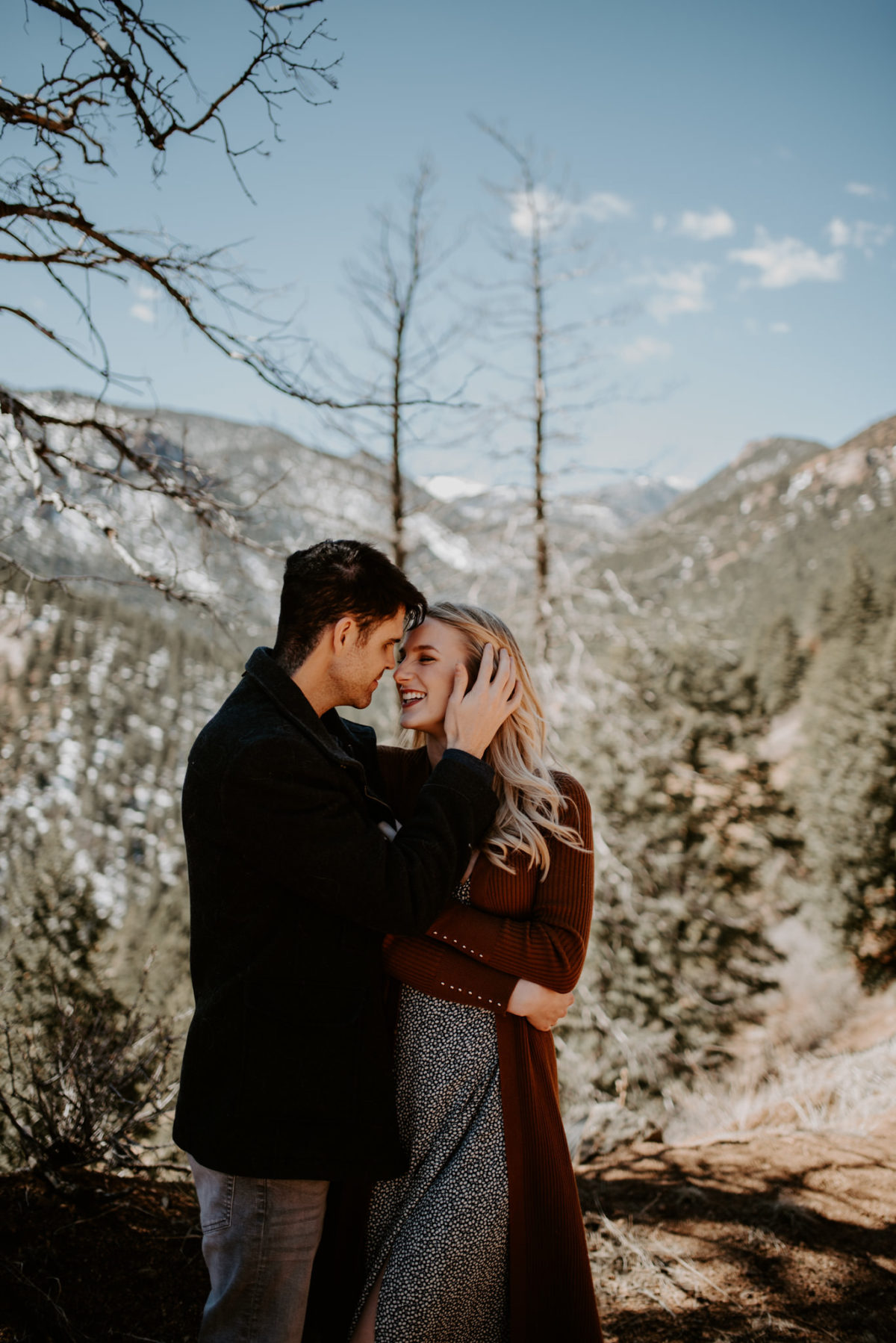 Relaxed Indie Engagement Session - Storyboard Wedding Relaxed Indie ...