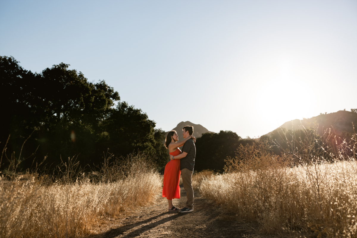 A Romantic Sunset Engagement Session - Storyboard Wedding