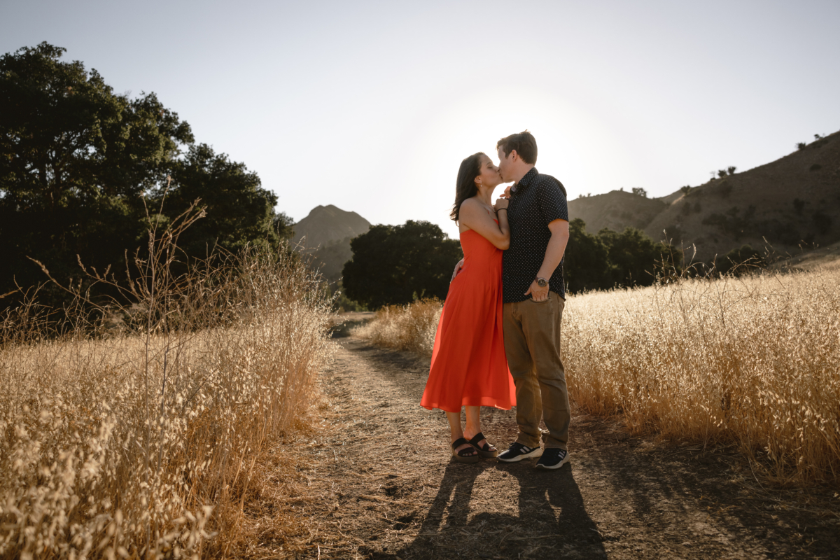 A Romantic Sunset Engagement Session - Storyboard Wedding